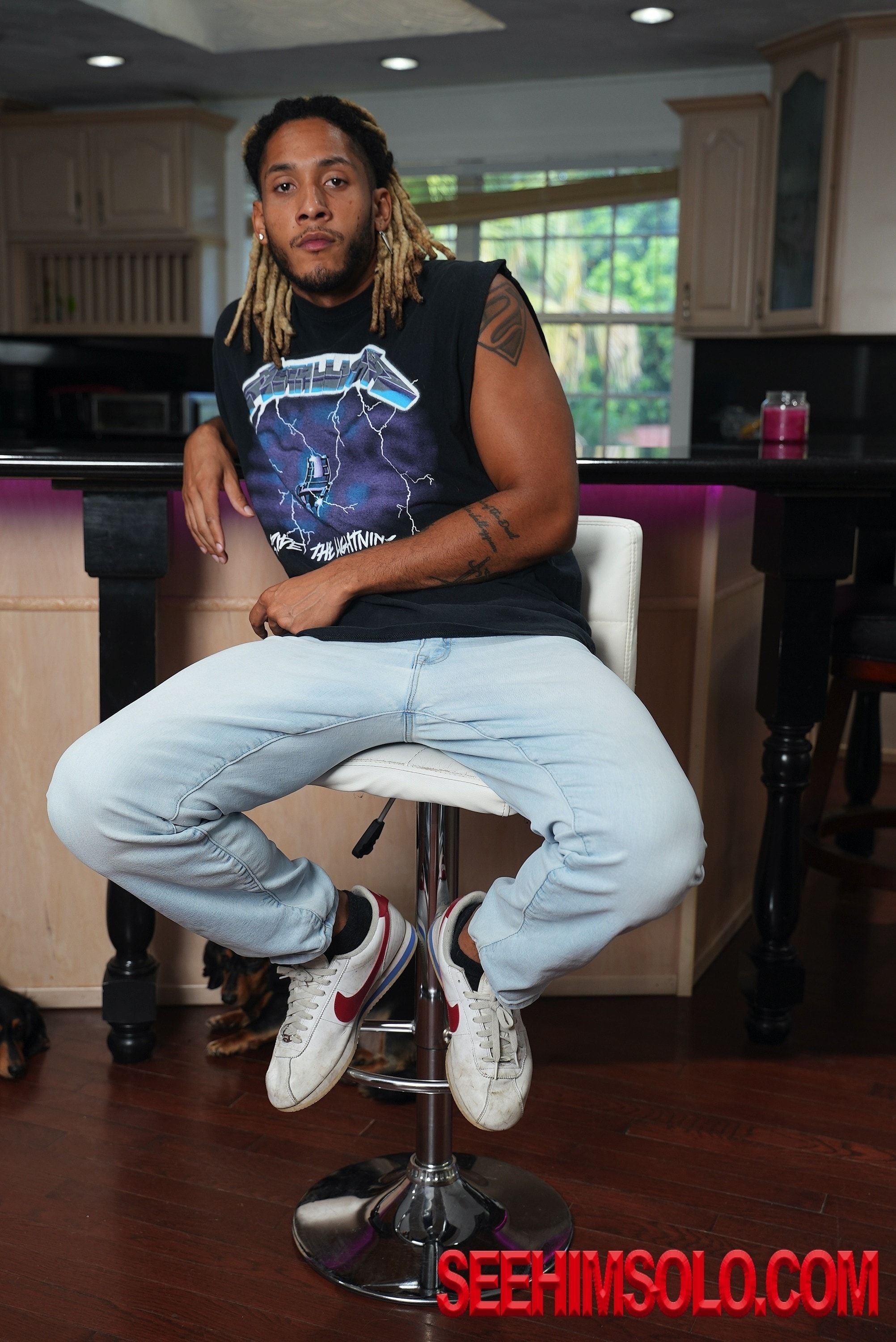 SeeHimSolo - Derek Savage Solo