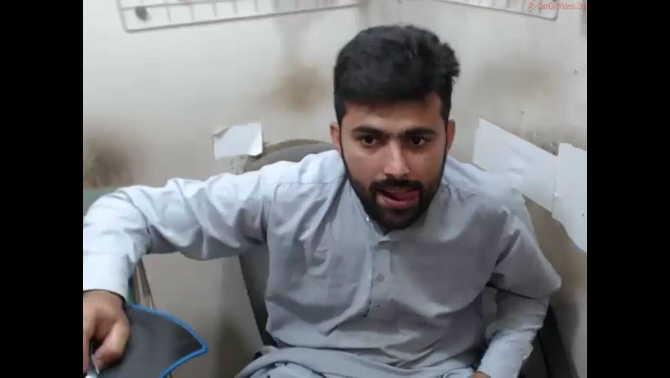 Desi Horny Man Masterbates